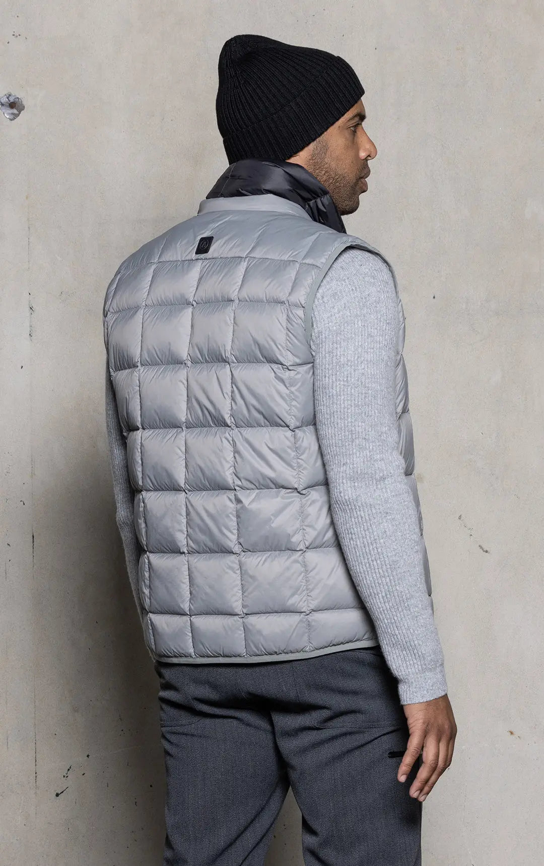 ESSENTIAL LIGHTWEIGHT DOWN VEST - Alchemy Equipment NZ